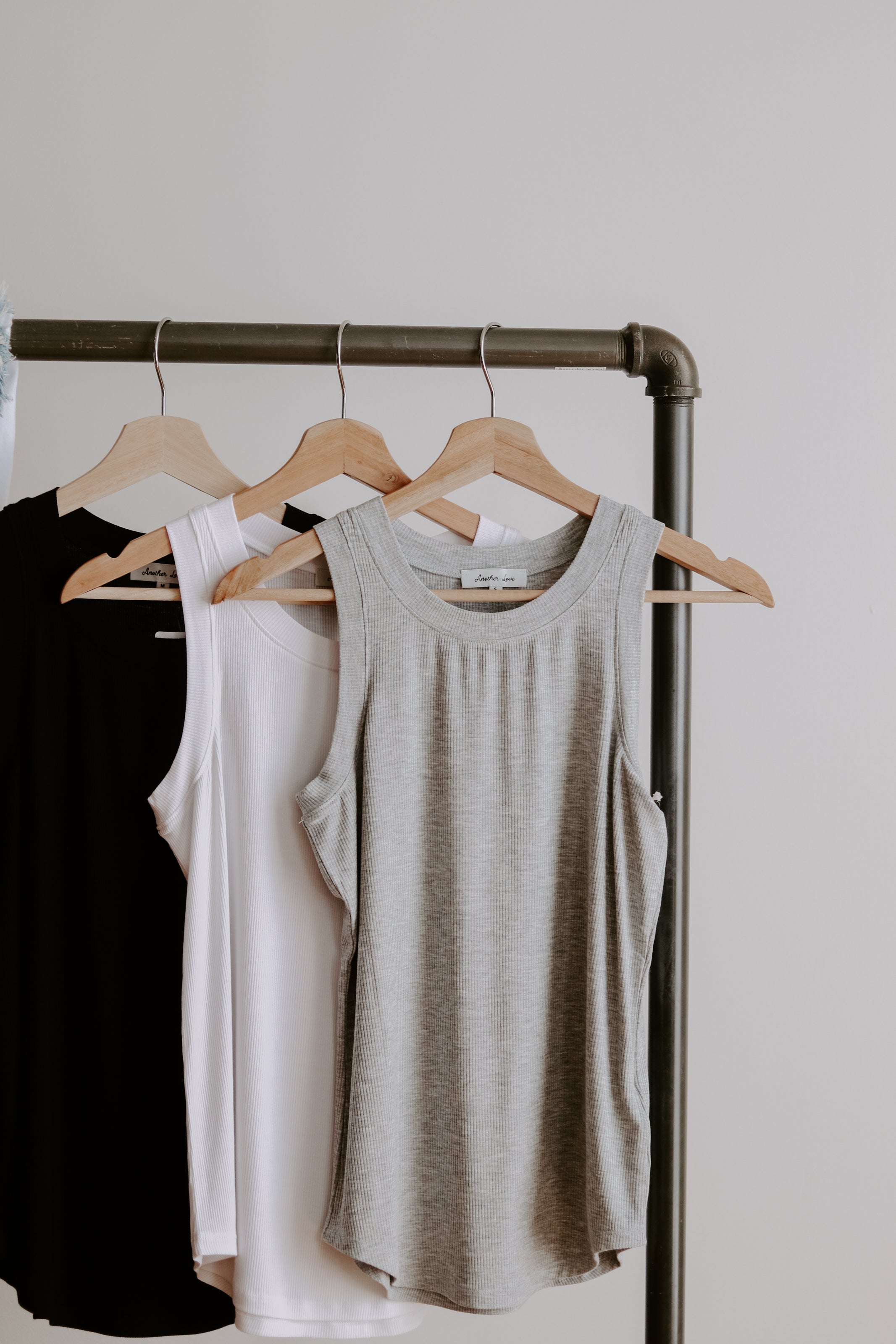 Cage-free Boutique | Simple. Sophisticated. Style.